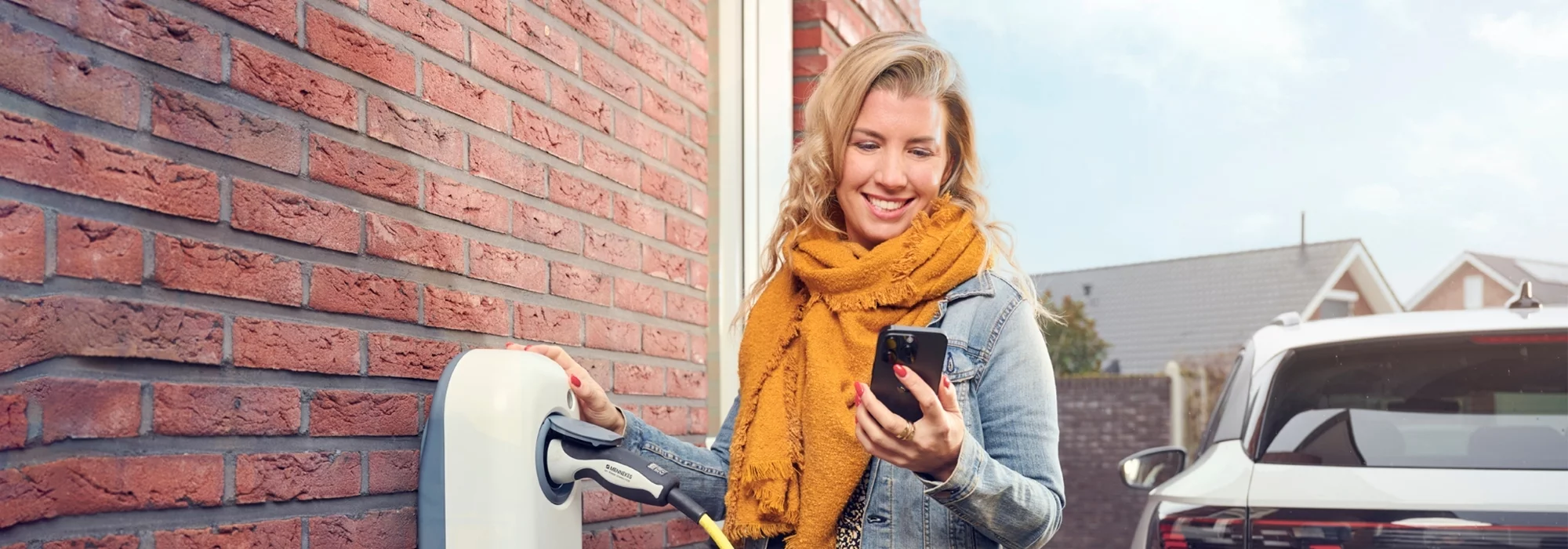 Hoe werkt de laadpaal thuis? - Soly